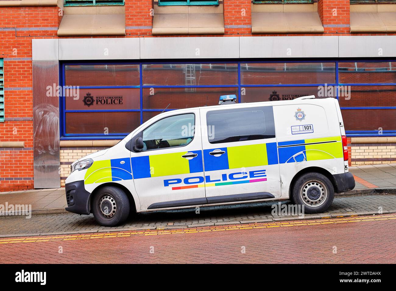 West yorkshire police force vehicles hi-res stock photography and ...