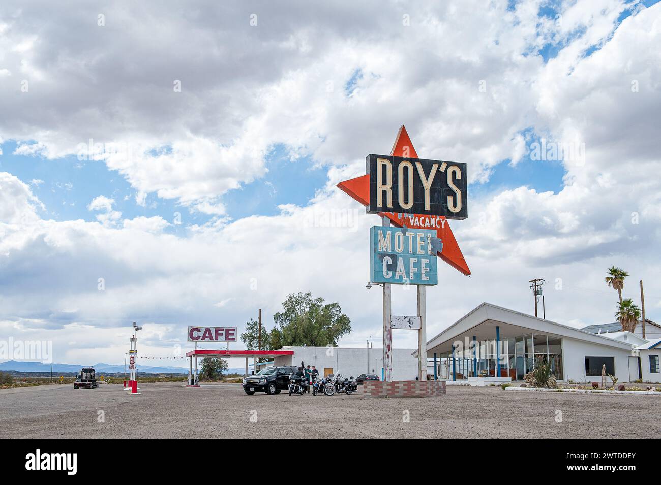 Iconic Roy's Café in Amboy on Route 66 in the Mojave desert, California ...