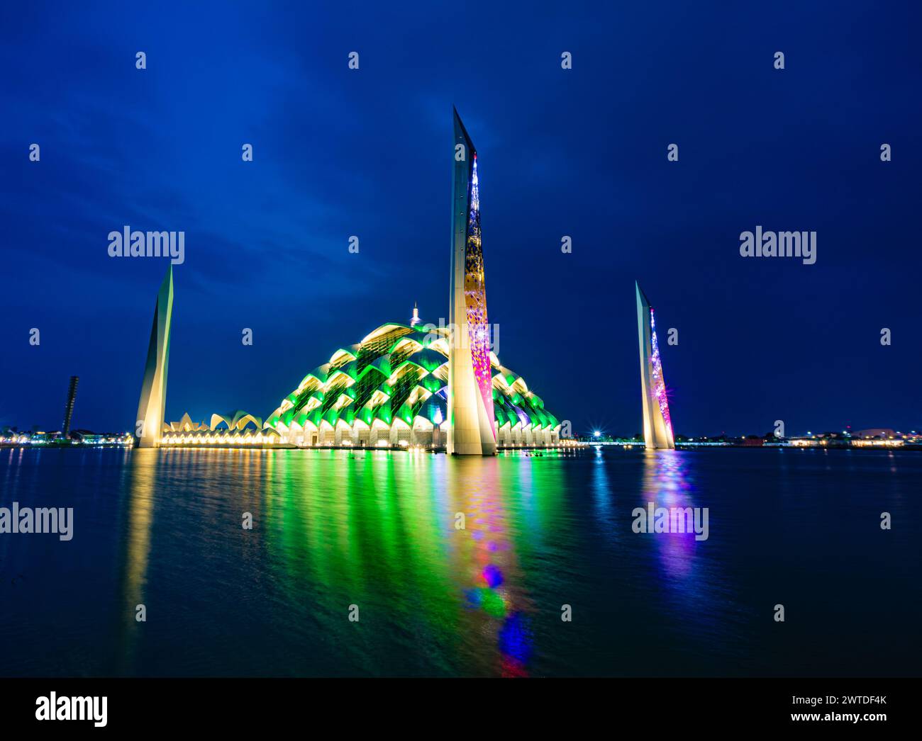 Masjid raya al jabbar hi-res stock photography and images - Alamy