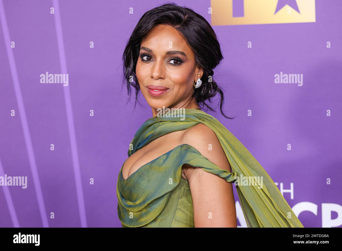 LOS ANGELES, CALIFORNIA, USA - MARCH 16: Kerry Washington arrives at ...