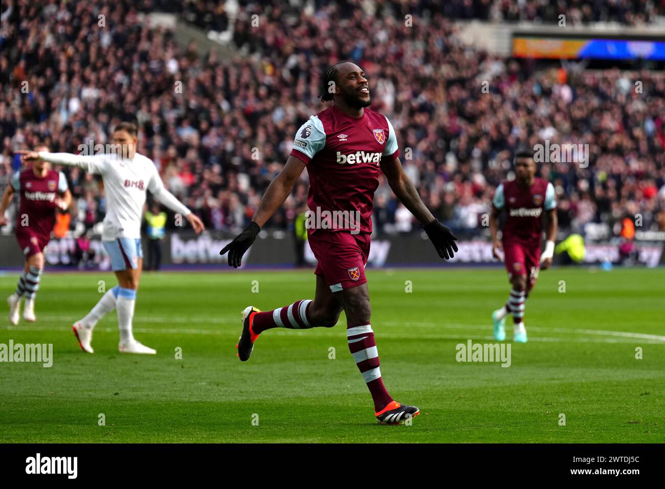 West Ham United's Michail Antonio (centre) celebrates a goal ruled ...