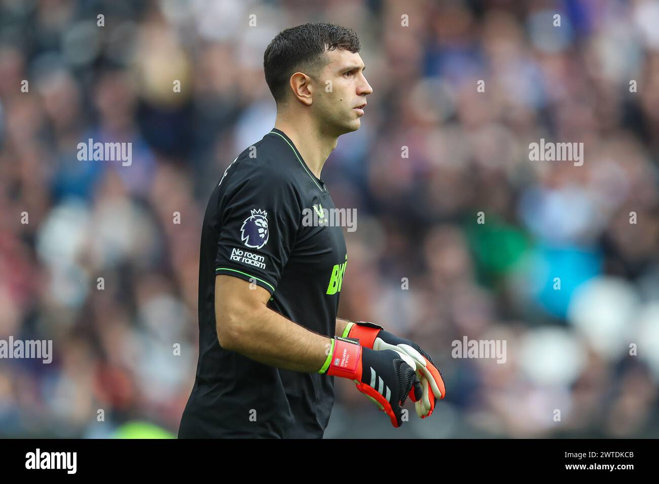 Emiliano Martínez of Aston Villa during the Premier League match West ...