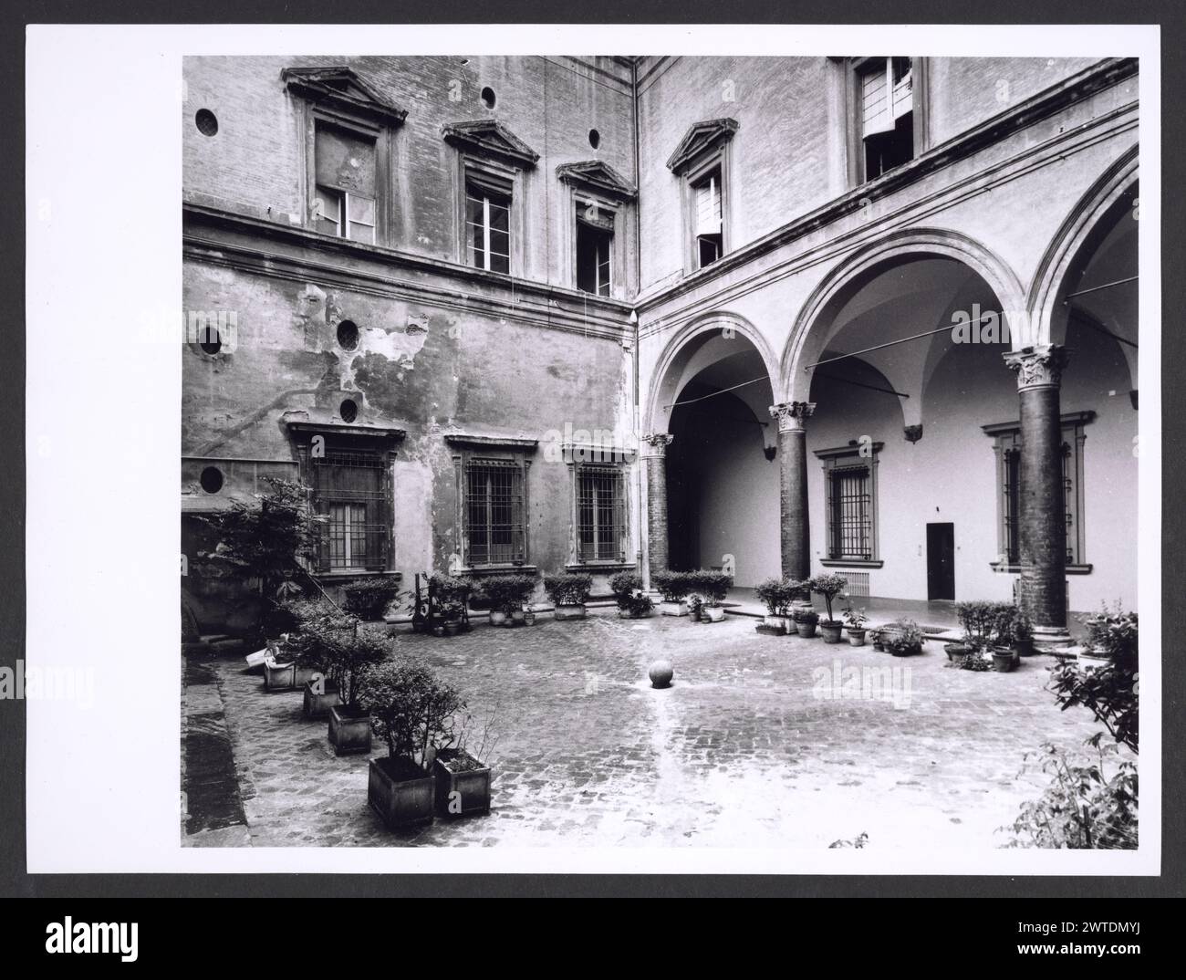 Emilia-Romagna Bologna Bologna Palazzo Davia-Bargellini. Hutzel, Max ...