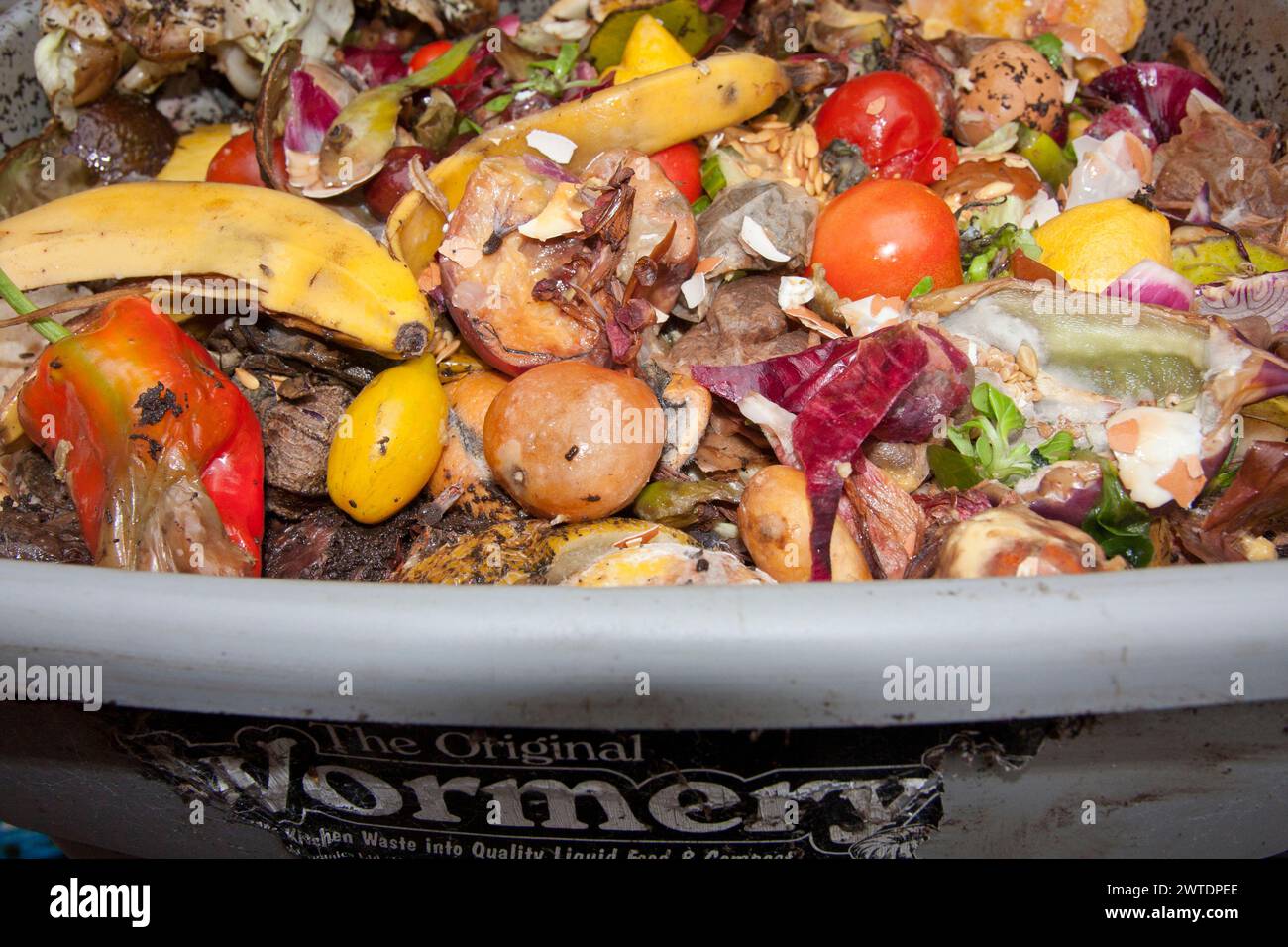 Rotting food hi-res stock photography and images - Alamy