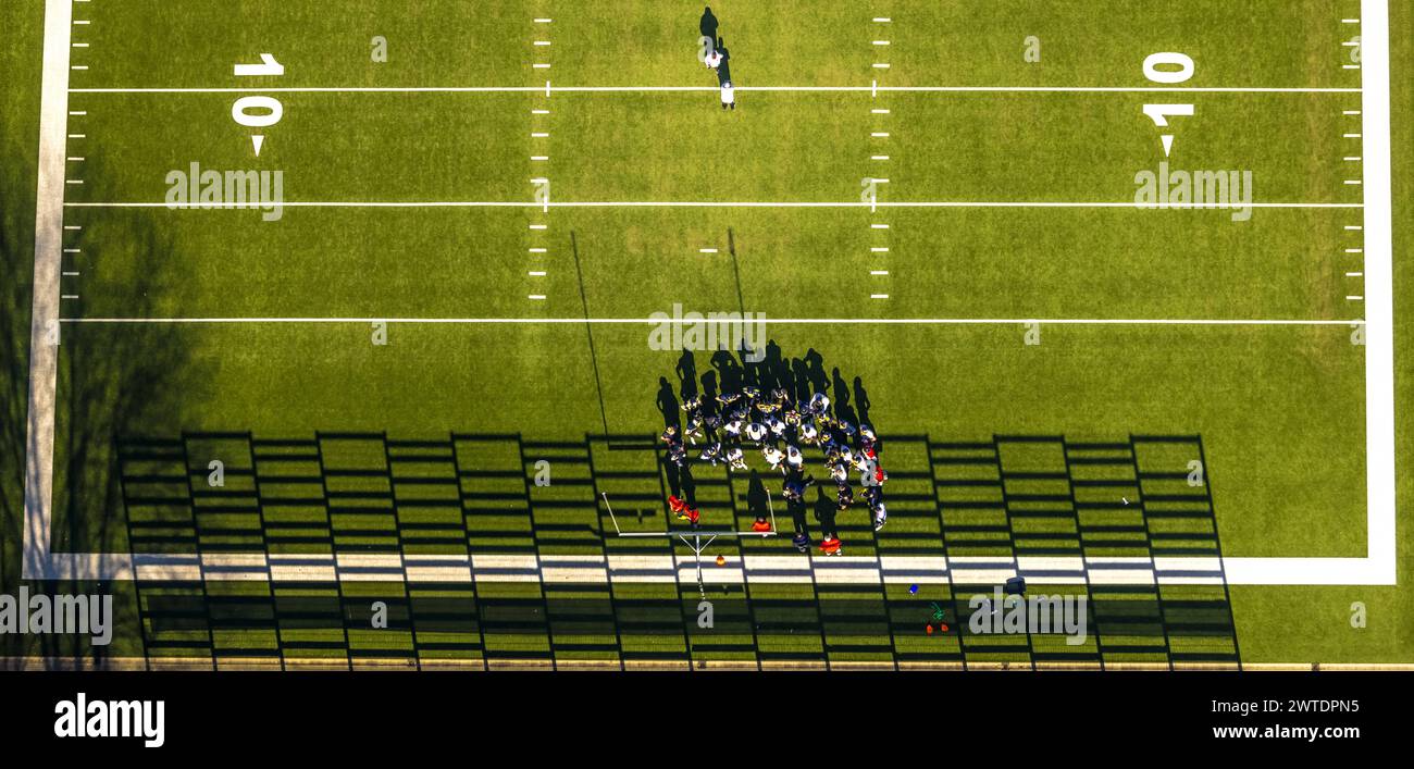 American football feld hi-res stock photography and images - Alamy