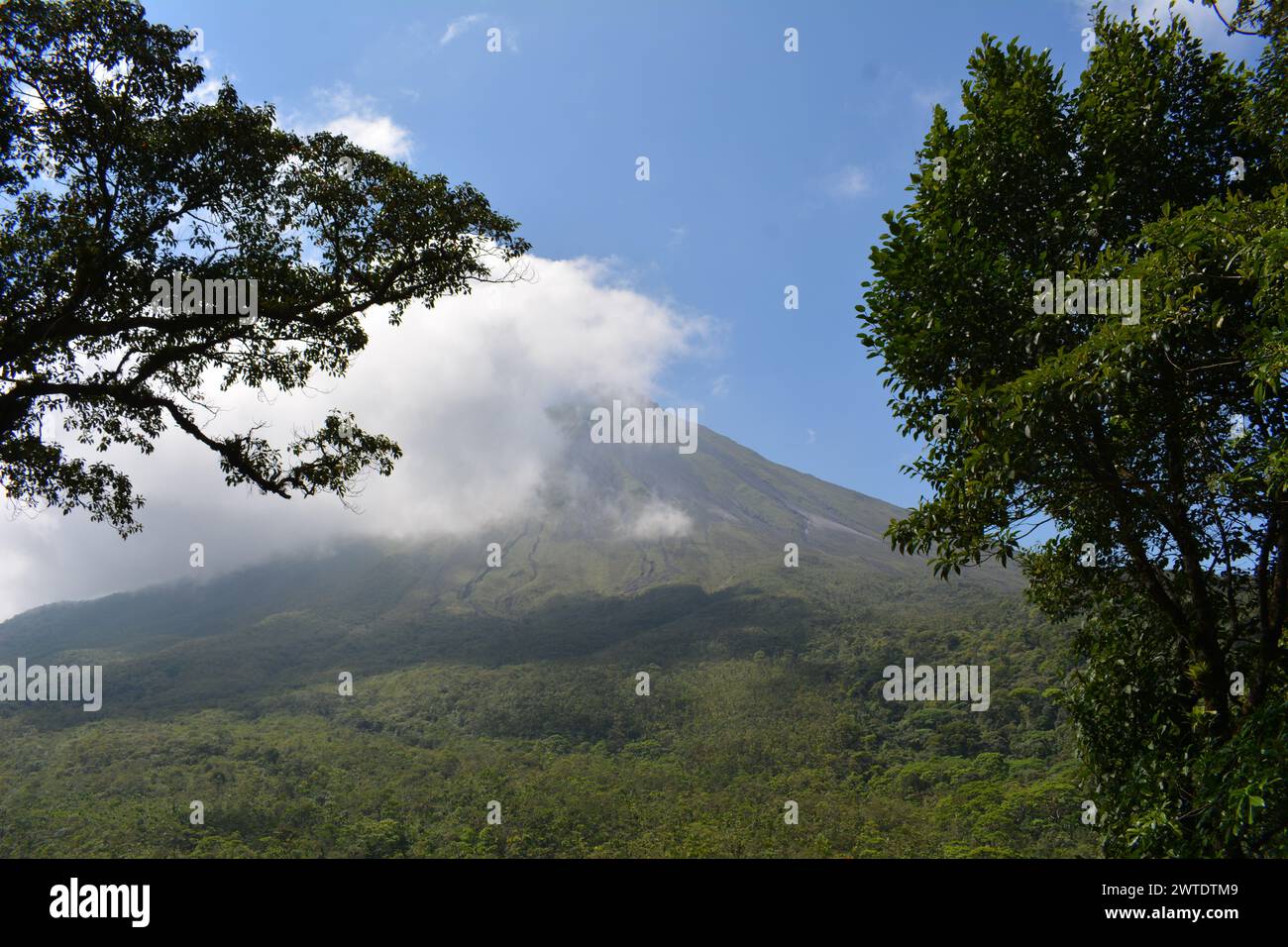 Hot spring bath at a resort by Mount Arenal volcano in Costa Rica Stock ...