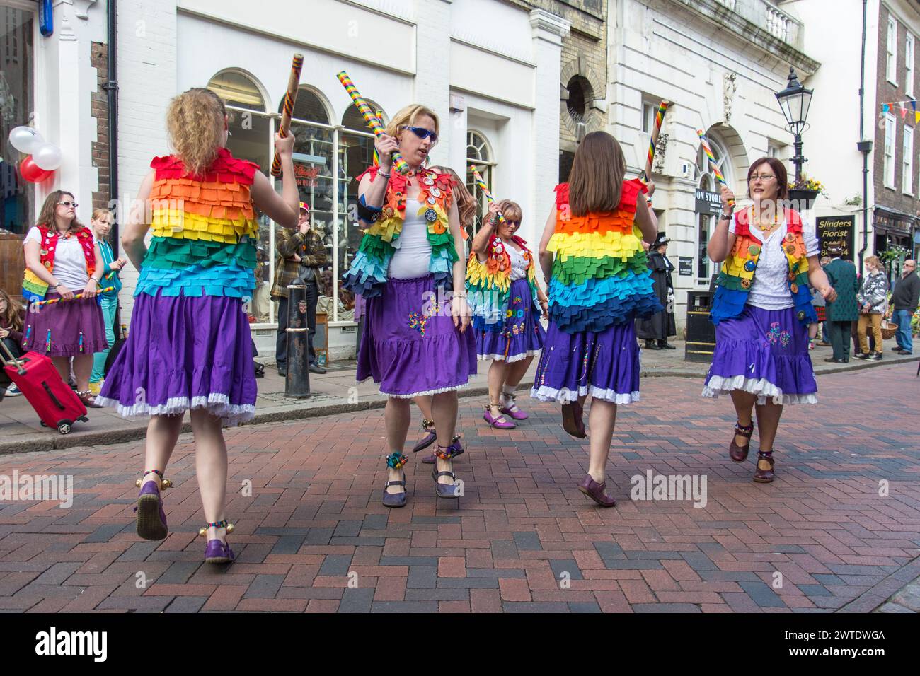 Loose women morris dancers hi-res stock photography and images - Alamy