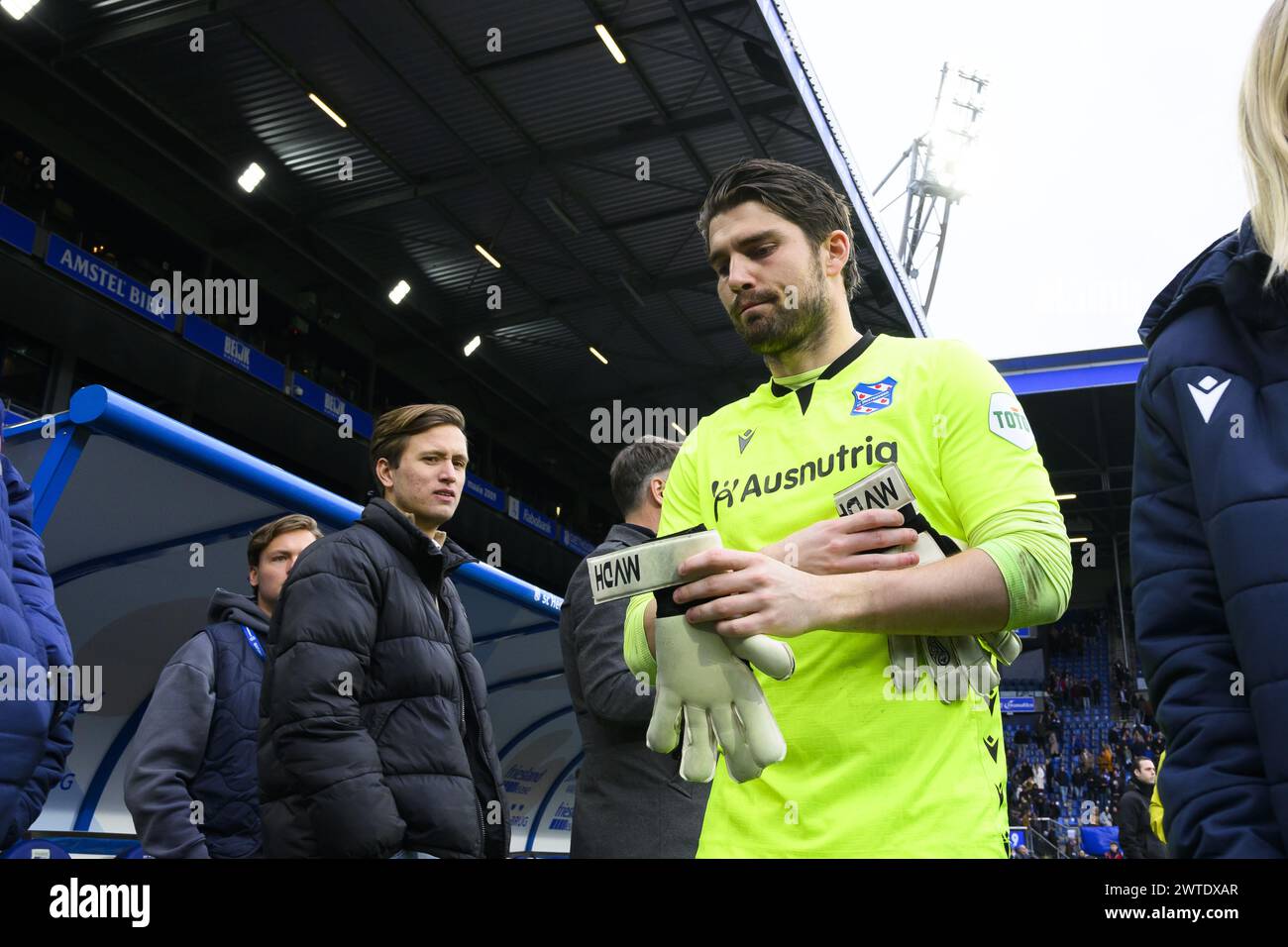 HEERENVEEN - (l-r) disappointment at SC Heerenveen goalkeeper Mickey ...