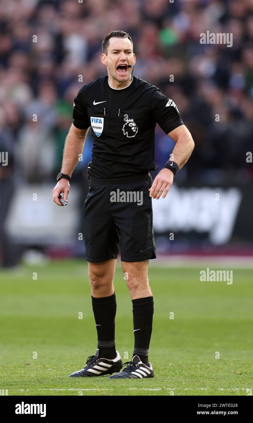 London, UK. 17th Mar, 2024. Referee Jarred Gillett during the Premier ...