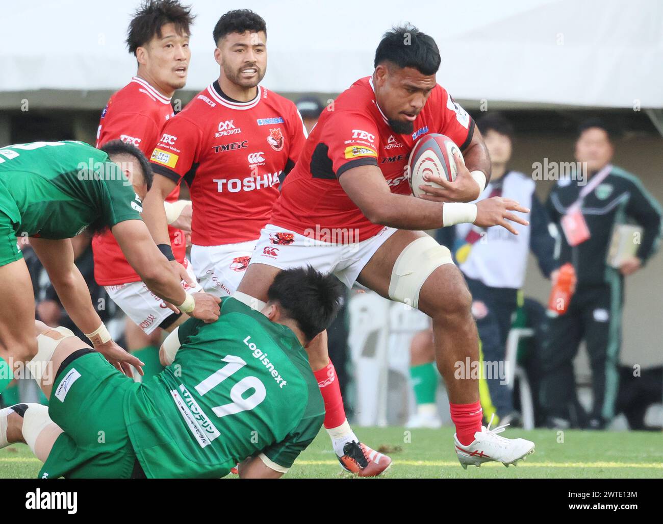 Tokyo, Japan. 17th Mar, 2024. Toshiba Brave Lupus Tokyo flanker Asaeli ...