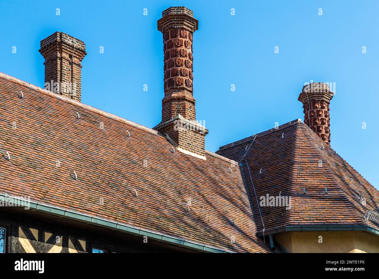Old world chimney hi-res stock photography and images - Alamy