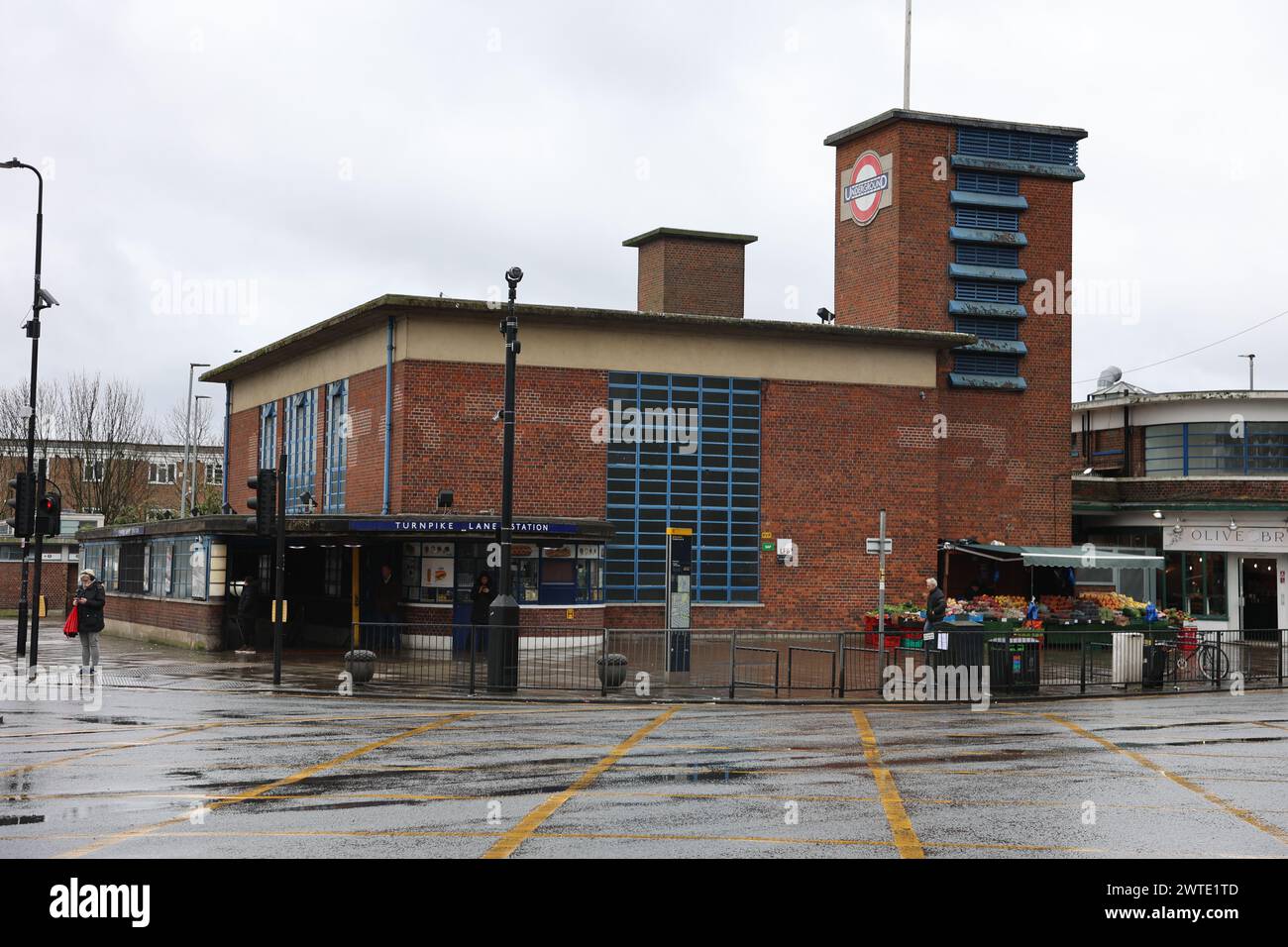 Turnpike Lane London Underground station Stock Photo - Alamy