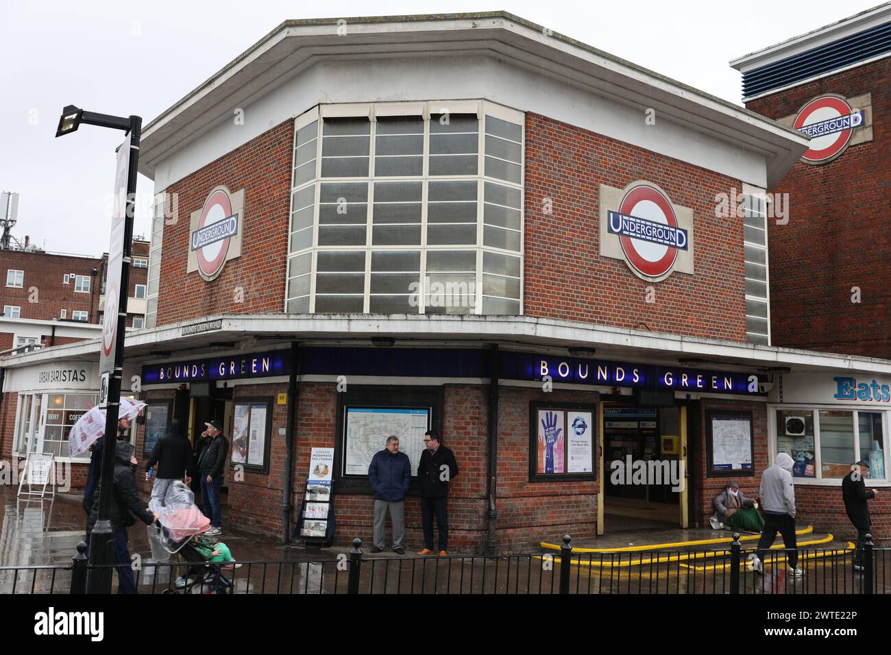 Bounds Green London Underground Station Stock Photo - Alamy
