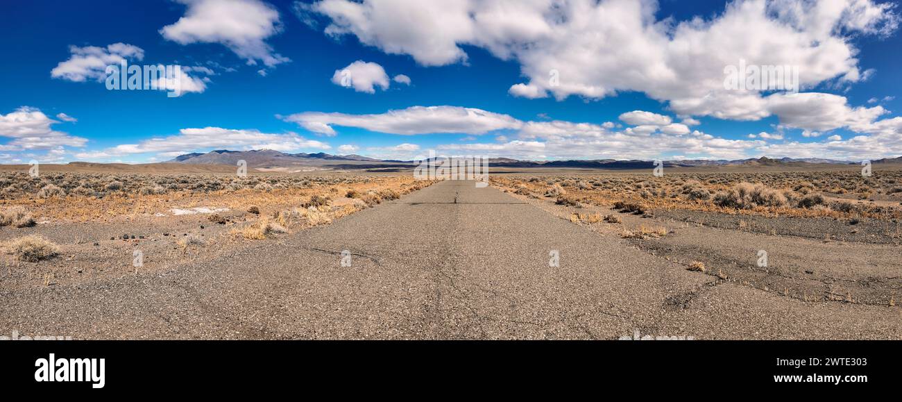 Empty land hi-res stock photography and images - Alamy
