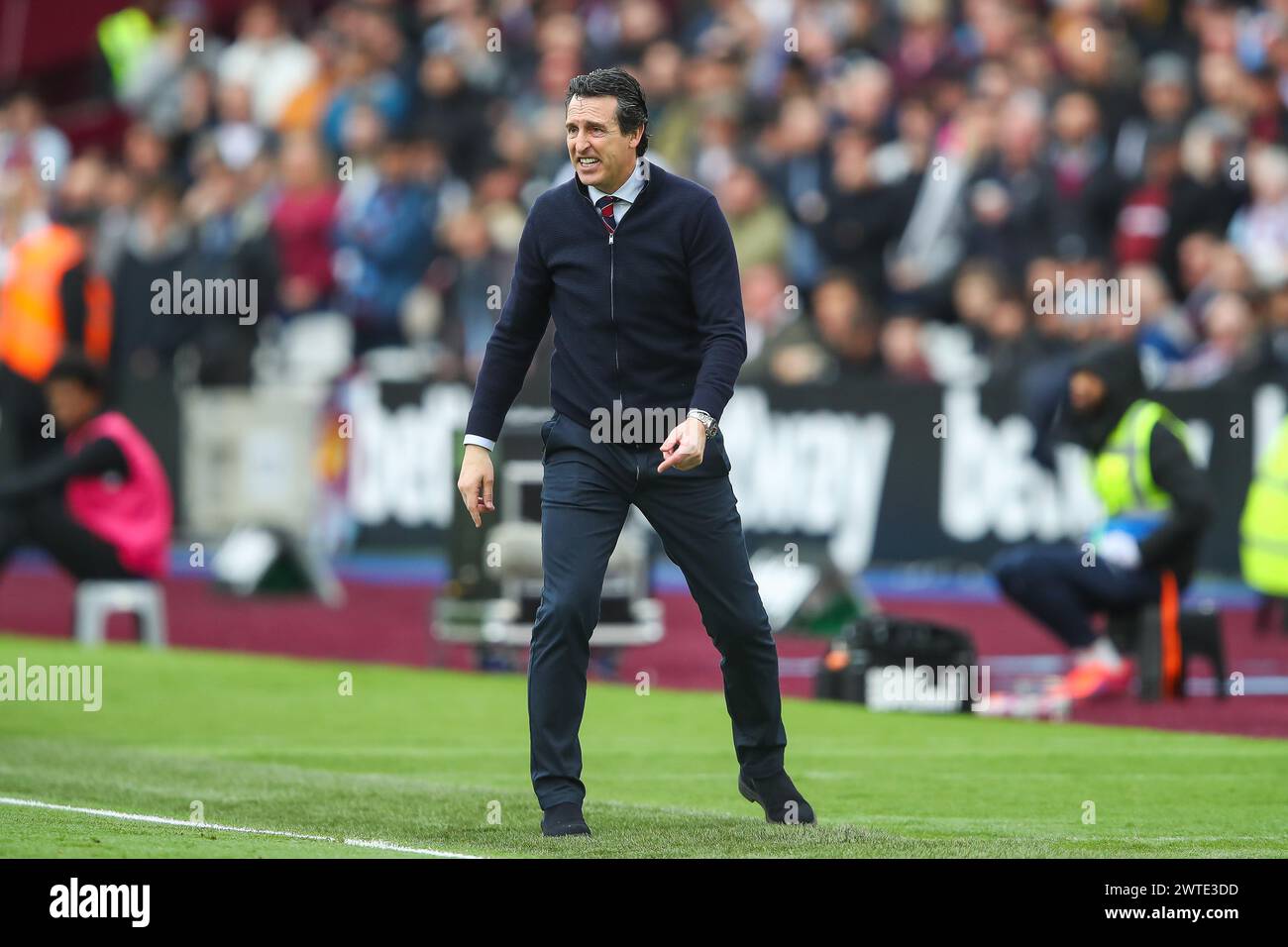Unai Emery manager of Aston Villa during the Premier League match West Ham United vs Aston Villa ...