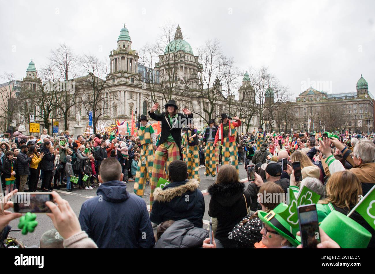 Belfast, Northern Ireland. 17th Mar, 2024. Crowds wearing colourful ...