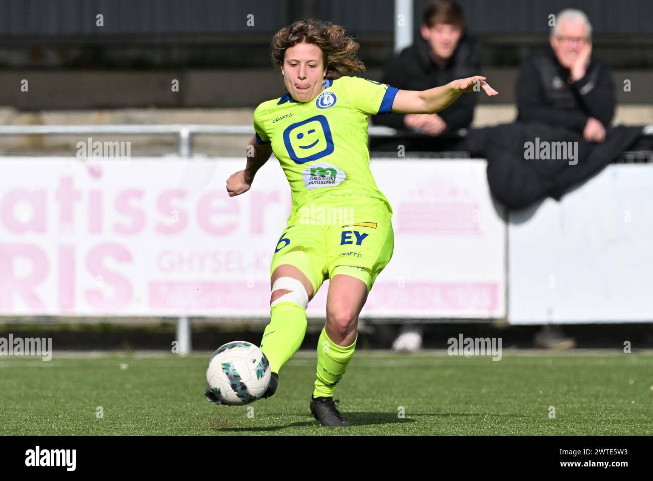 Aalter, Belgium. 16th Mar, 2024. Fleur Van Daele (16) of AA Gent ...