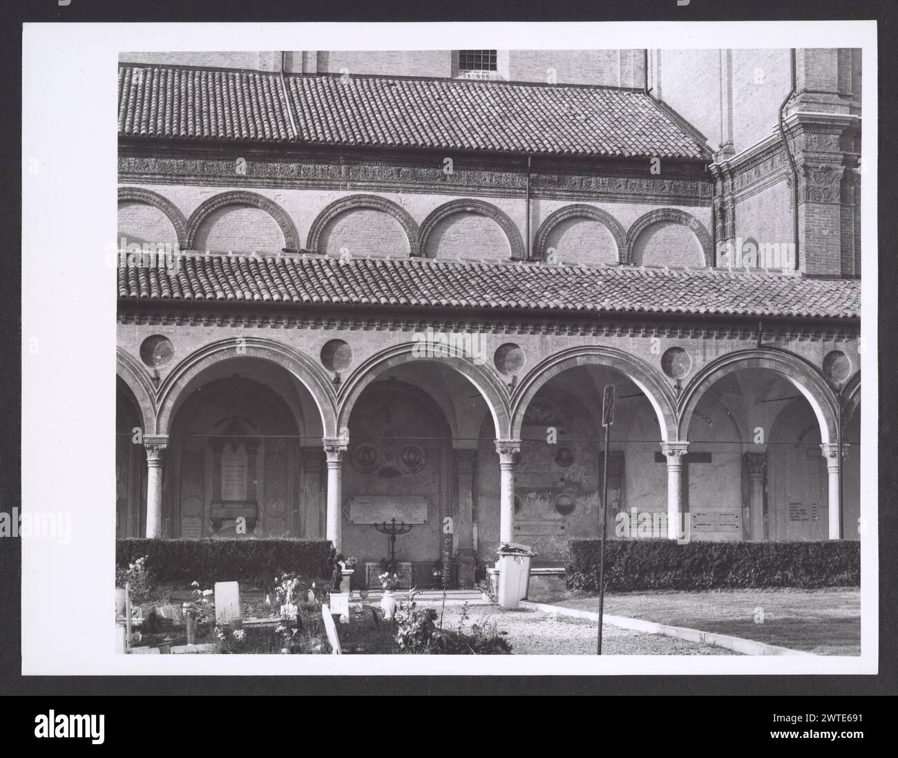 Emilia-Romagna Ferrara Ferrara Certosa, S. Cristoforo6. Hutzel, Max ...