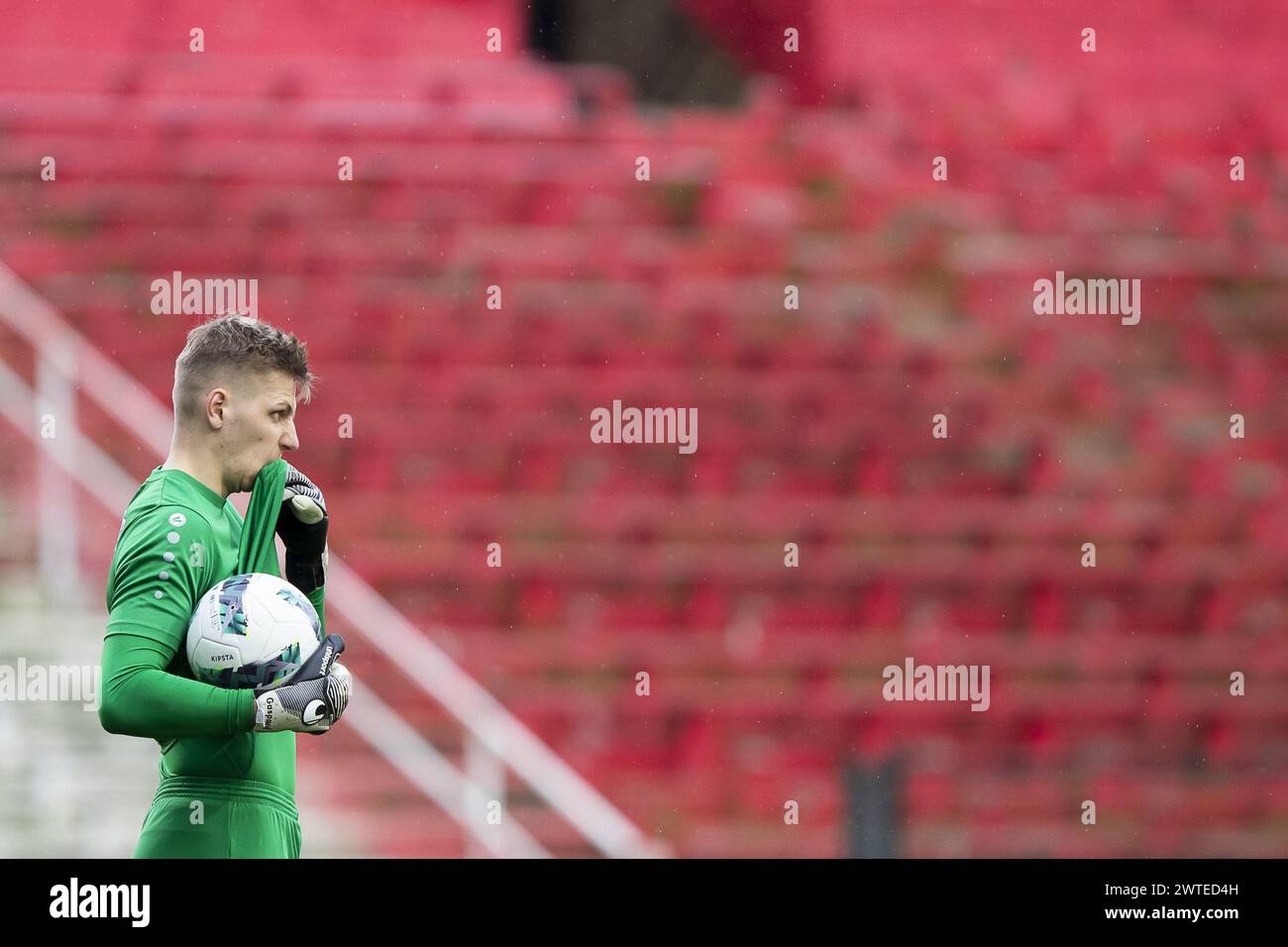 Antwerp, Belgium. 17th Mar, 2024. Antwerp's goalkeeper Jean Butez ...