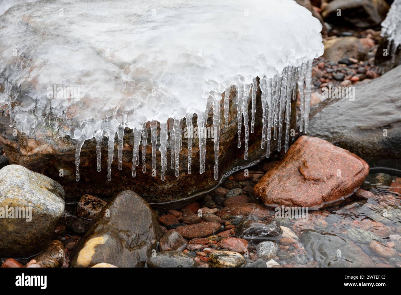 JURMO, REMOTE ISLAND, BALTIC SEA, GLACIAL ERRATICS, FREEZING FOG: The ...