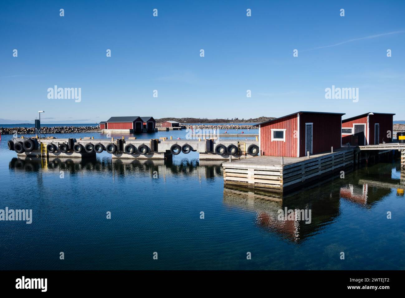 MAIN HARBOUR, JURMO, REMOTE BALTIC SEA ISLAND, WINTER SUNSHINE: The ...