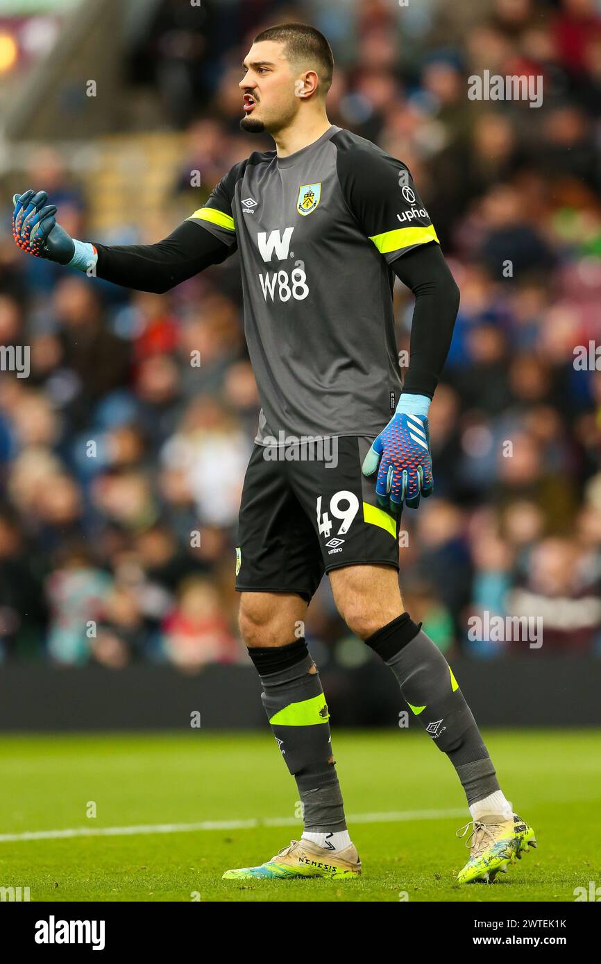 Burnley goalkeeper Arijanet Muric during the Premier League match at ...