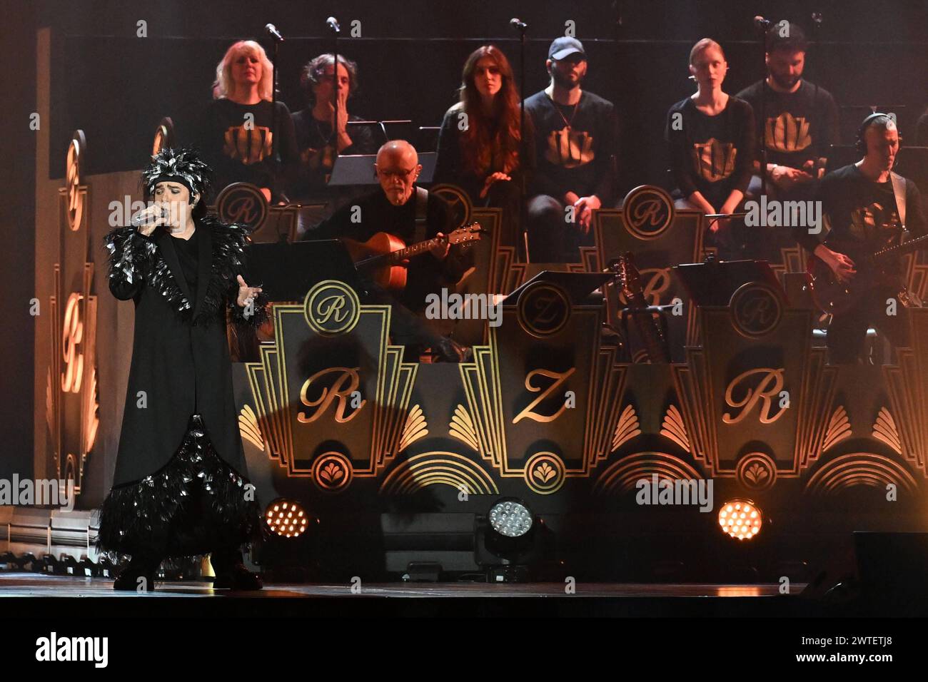 Italian singer Music Concert - Renato Zero - Autoritratto Renato Zero ...