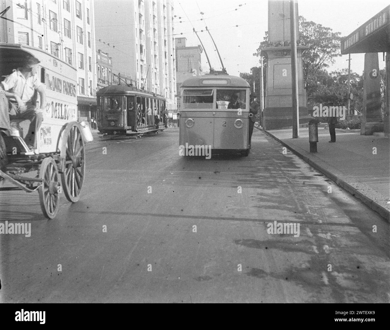 Vintage Australian Photography. Trolley-bus No 2, a Bondi tram & a ...
