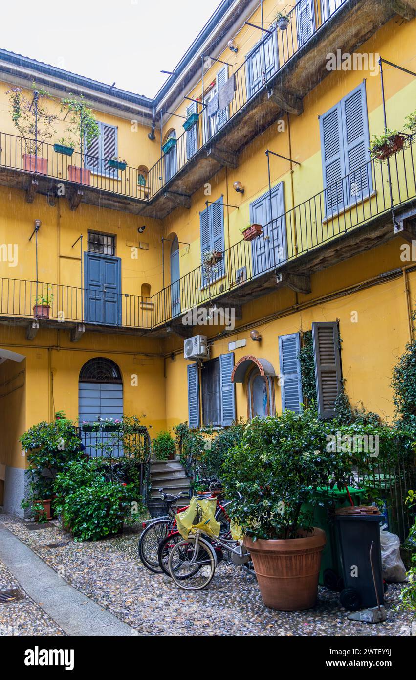 Beautiful courtyard with ancient buildings in the center of Milan ...