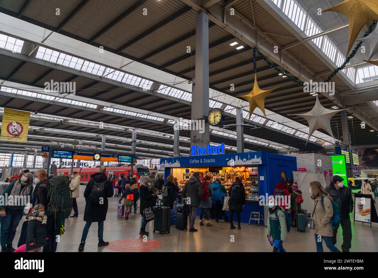 Munich, Germany - DEC 25, 2021: Muenchen Hauptbahnhof or Munich Central ...