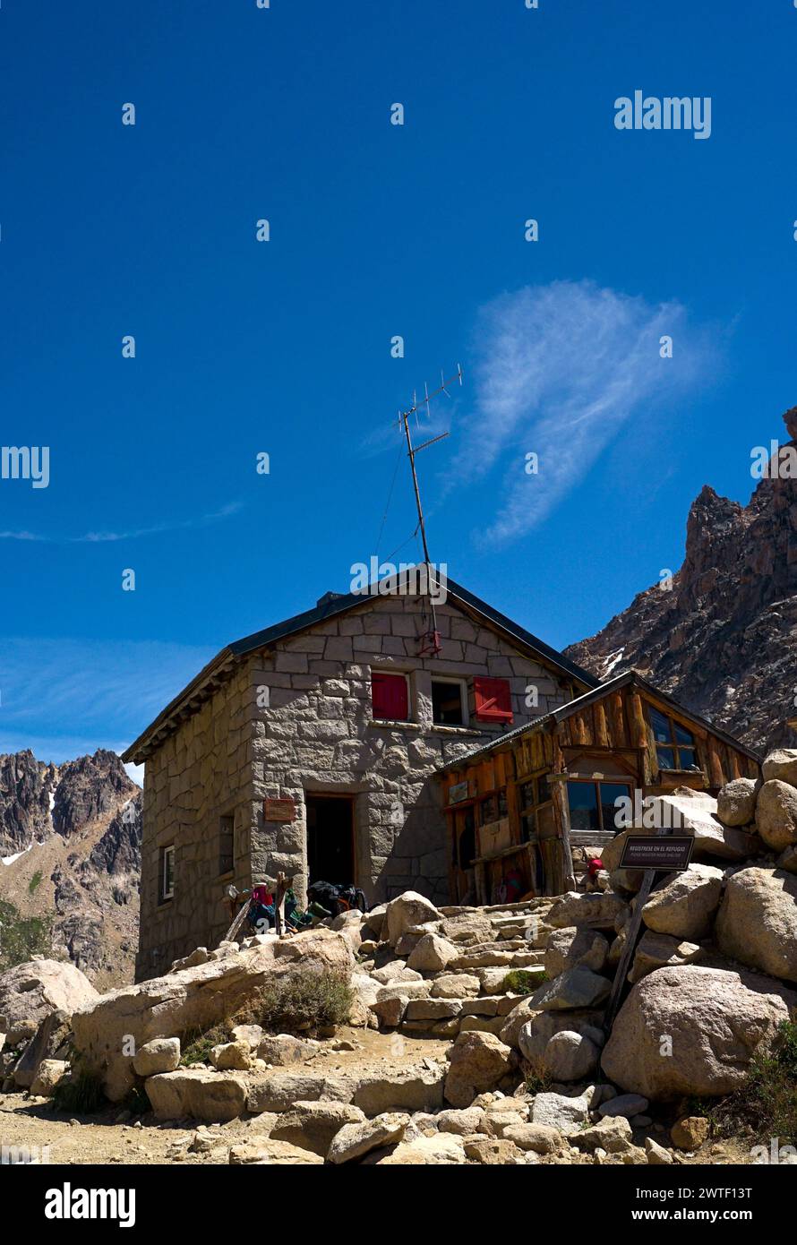 Paisaje aventura hi-res stock photography and images - Alamy