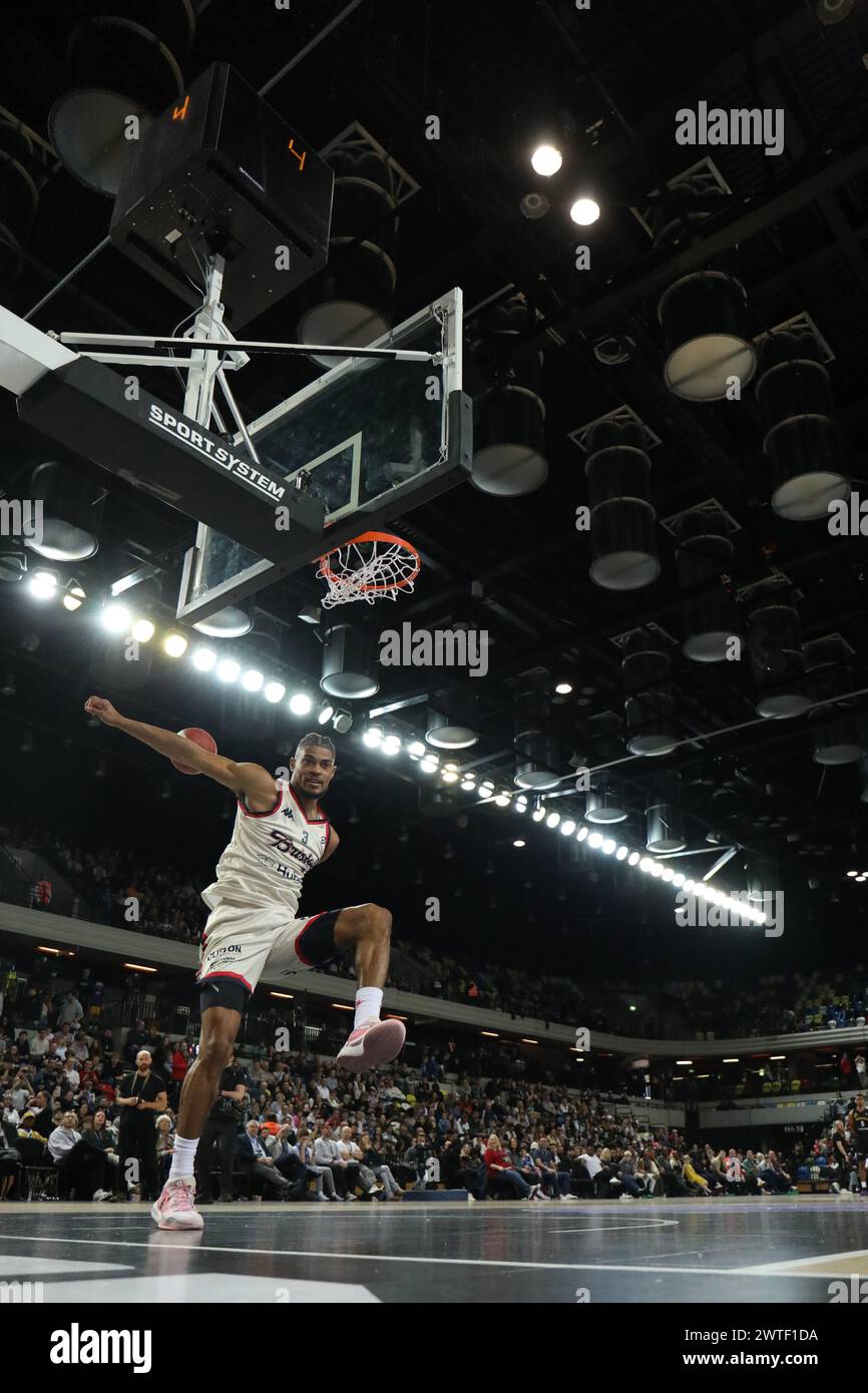 London, UK. 17th Mar, 2024. Trejon Jacob competes in the Slam Dunk ...