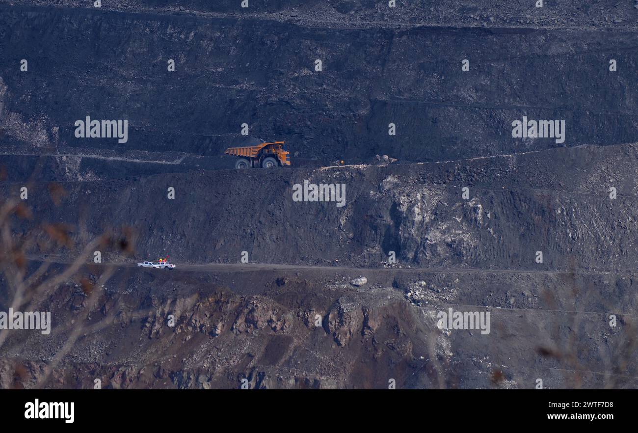 Smelting cooper hi-res stock photography and images - Alamy