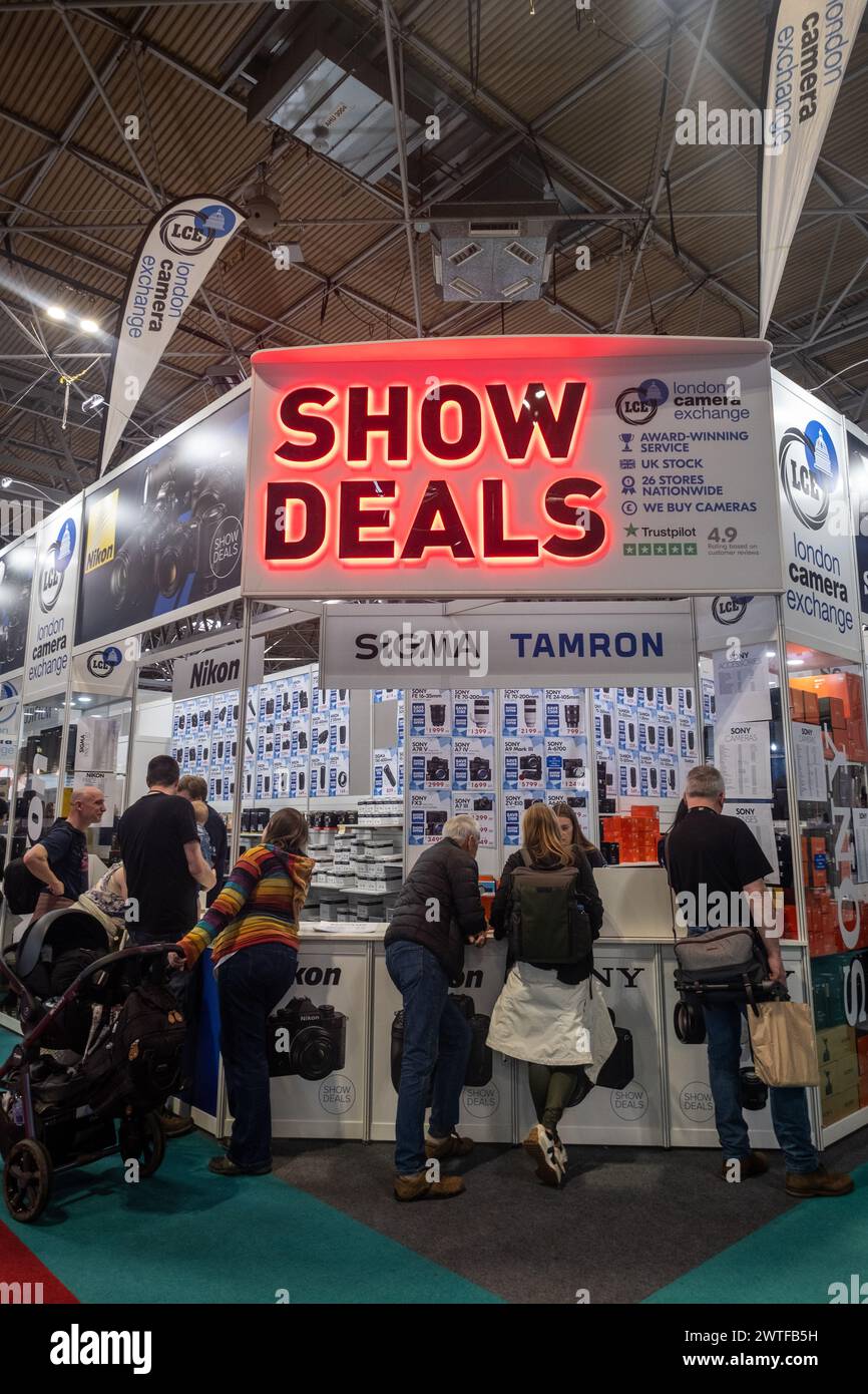 Photography video show exhibition hi-res stock photography and images ...