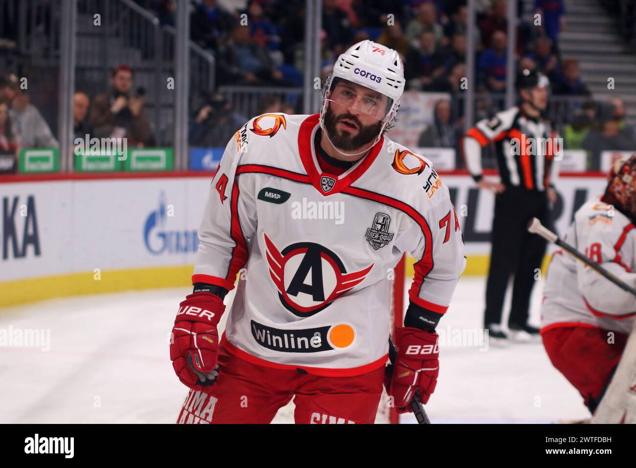 Saint Petersburg, Russia. 17th Mar, 2024. Avtomobilist Hockey Club ...