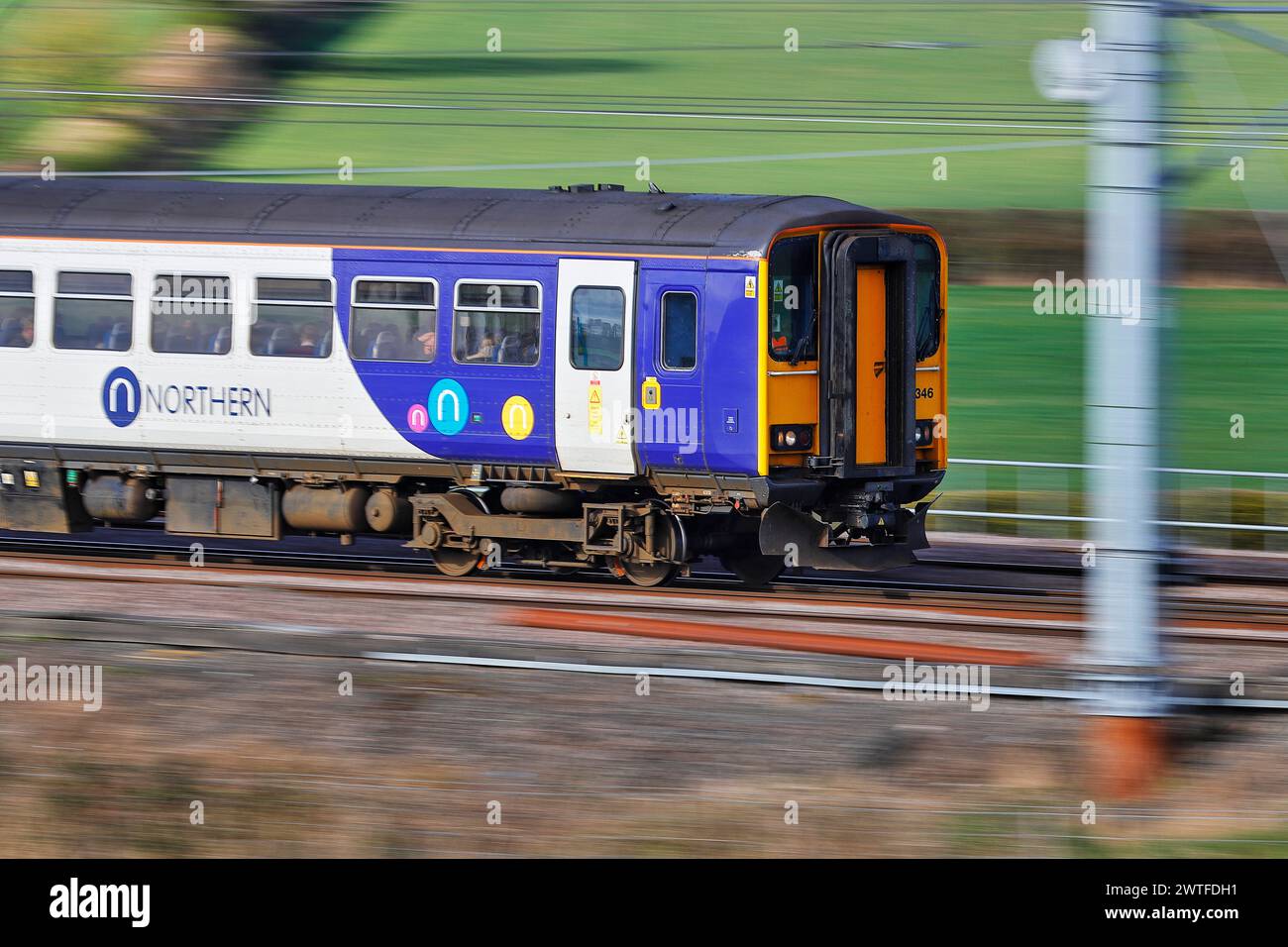 Fast moving arriva rail train hi-res stock photography and images - Alamy