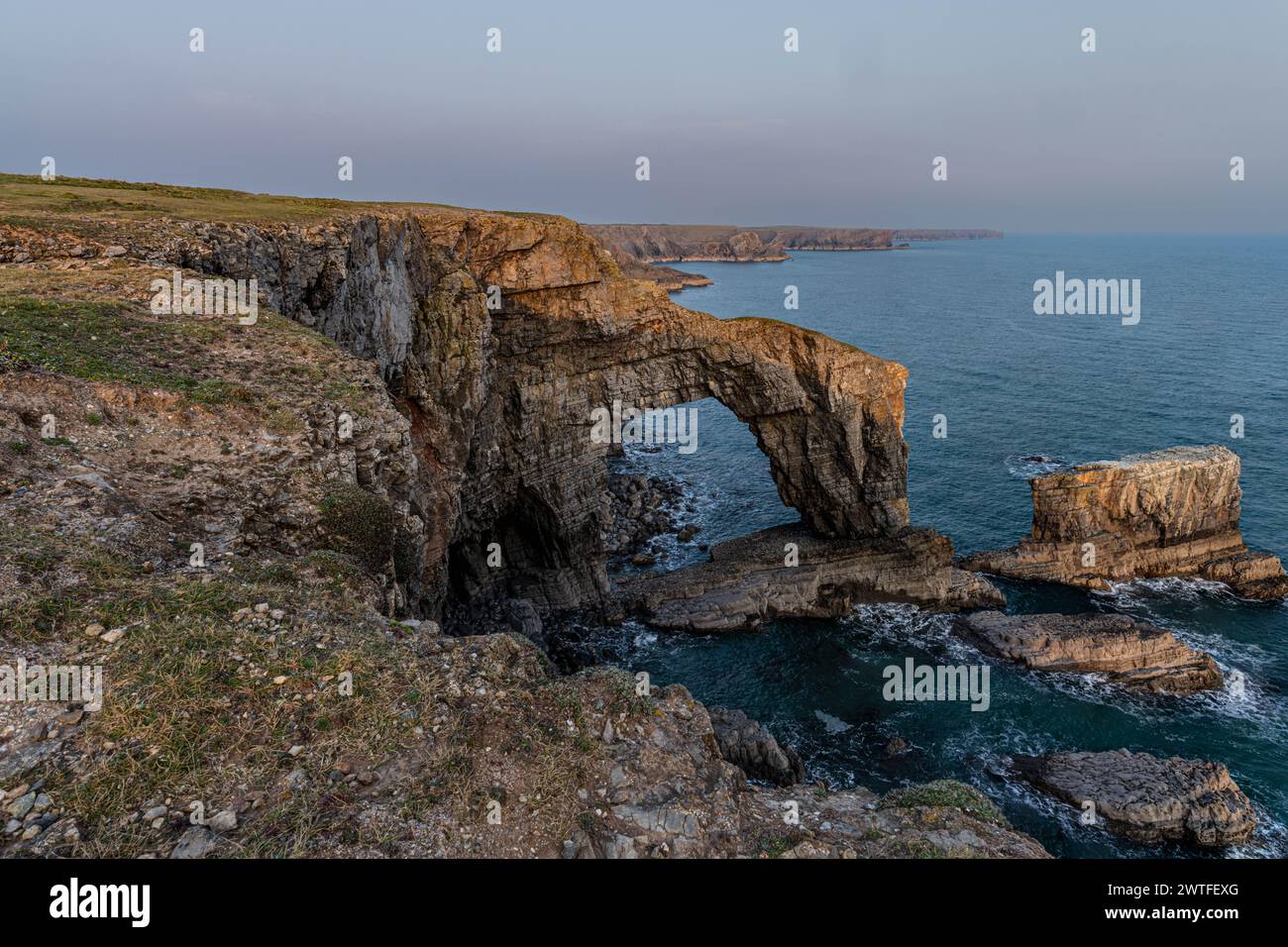 Green bridge wales natural arch hi-res stock photography and images - Alamy