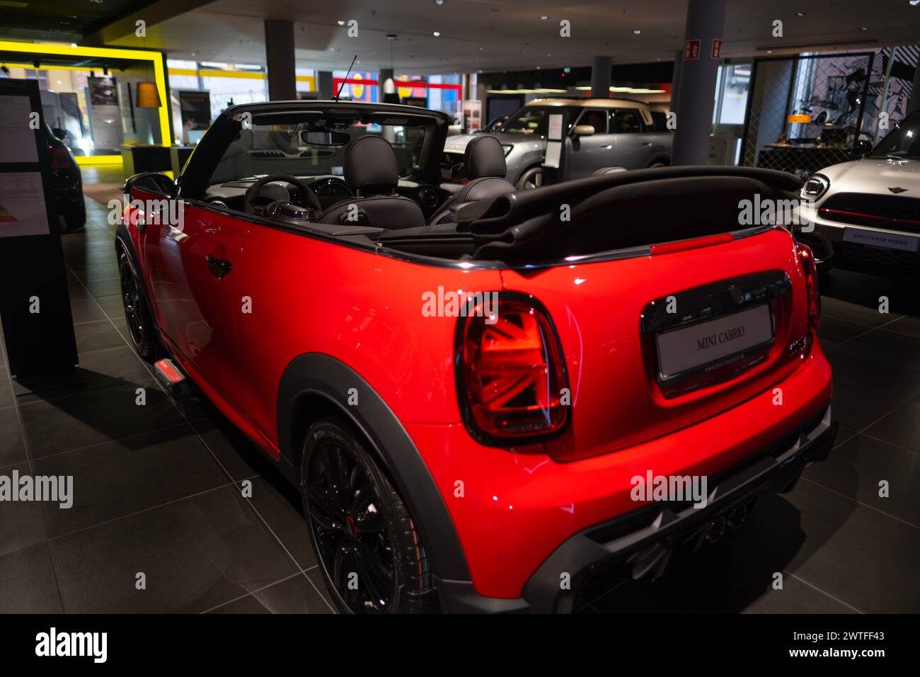 Mini cooper cabrio hi-res stock photography and images - Alamy