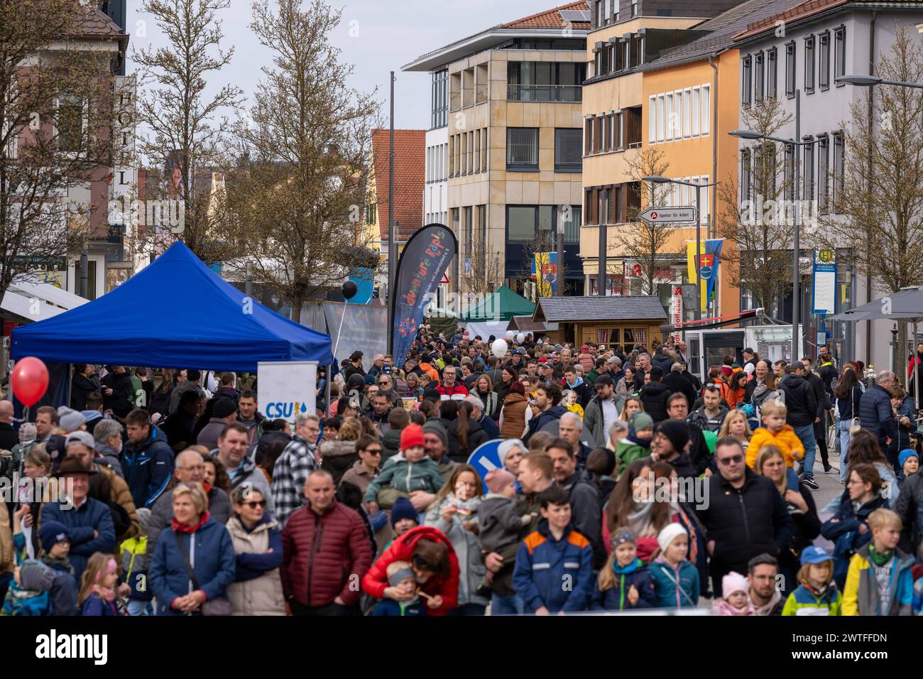 Marktsonntag hi-res stock photography and images - Alamy