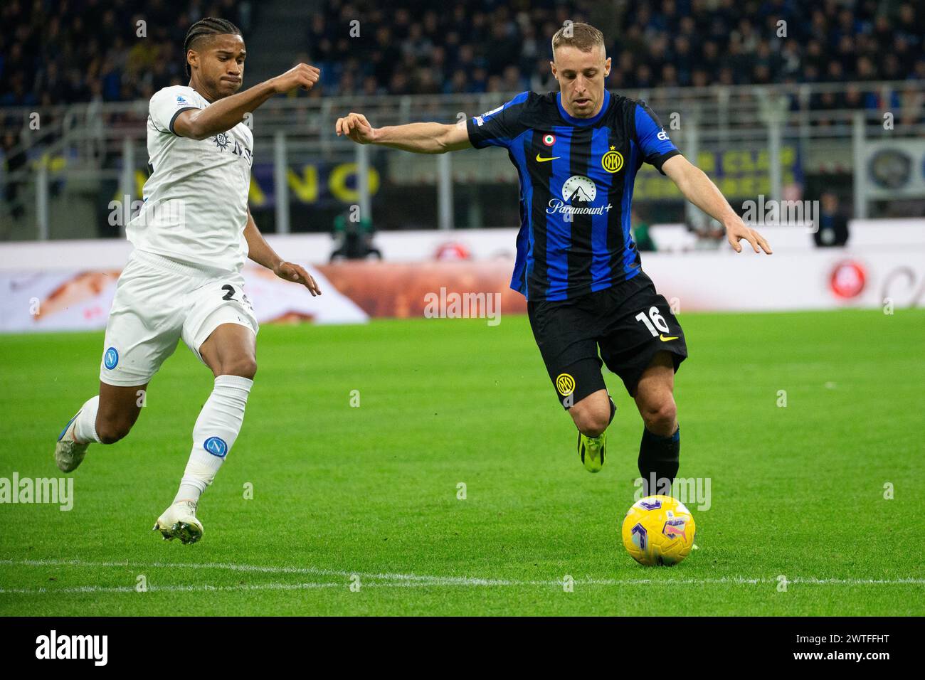 Milan, Italy - march 17 2024 - Inter vs Napoli serie A - frattesi ...