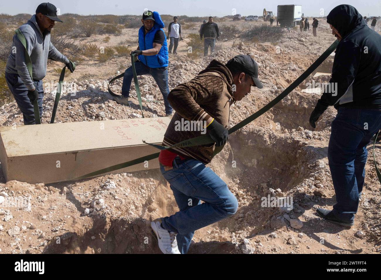 Auburn Hills, Michigan, USA. 15th Mar, 2024. Forensic medical service ...