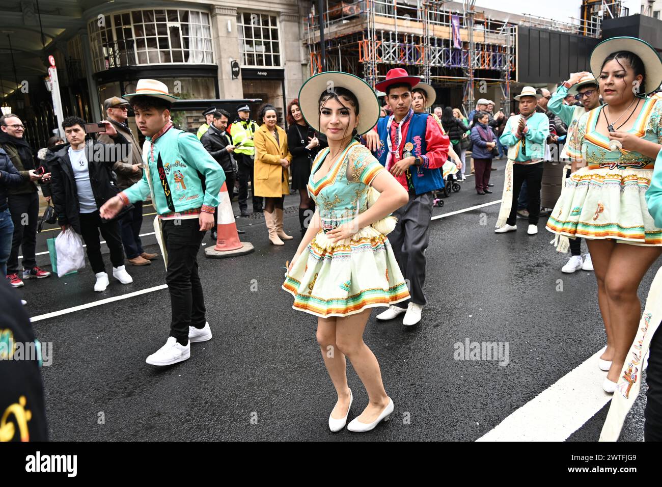 London, UK. 17th Mar, 2024. Thousands attends the London's Saint ...