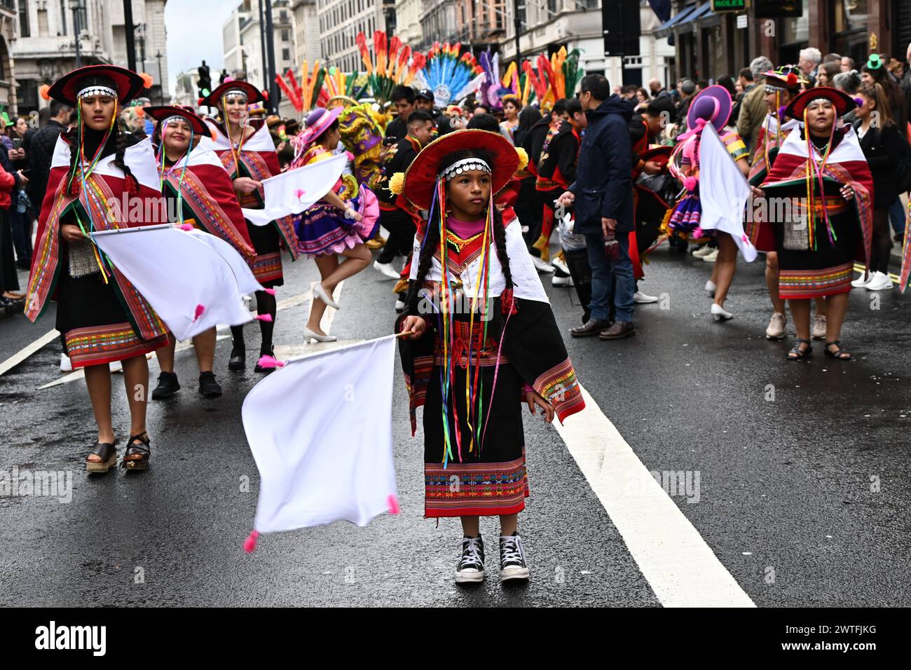 London, UK. 17th Mar, 2024. Thousands attends the London's Saint ...