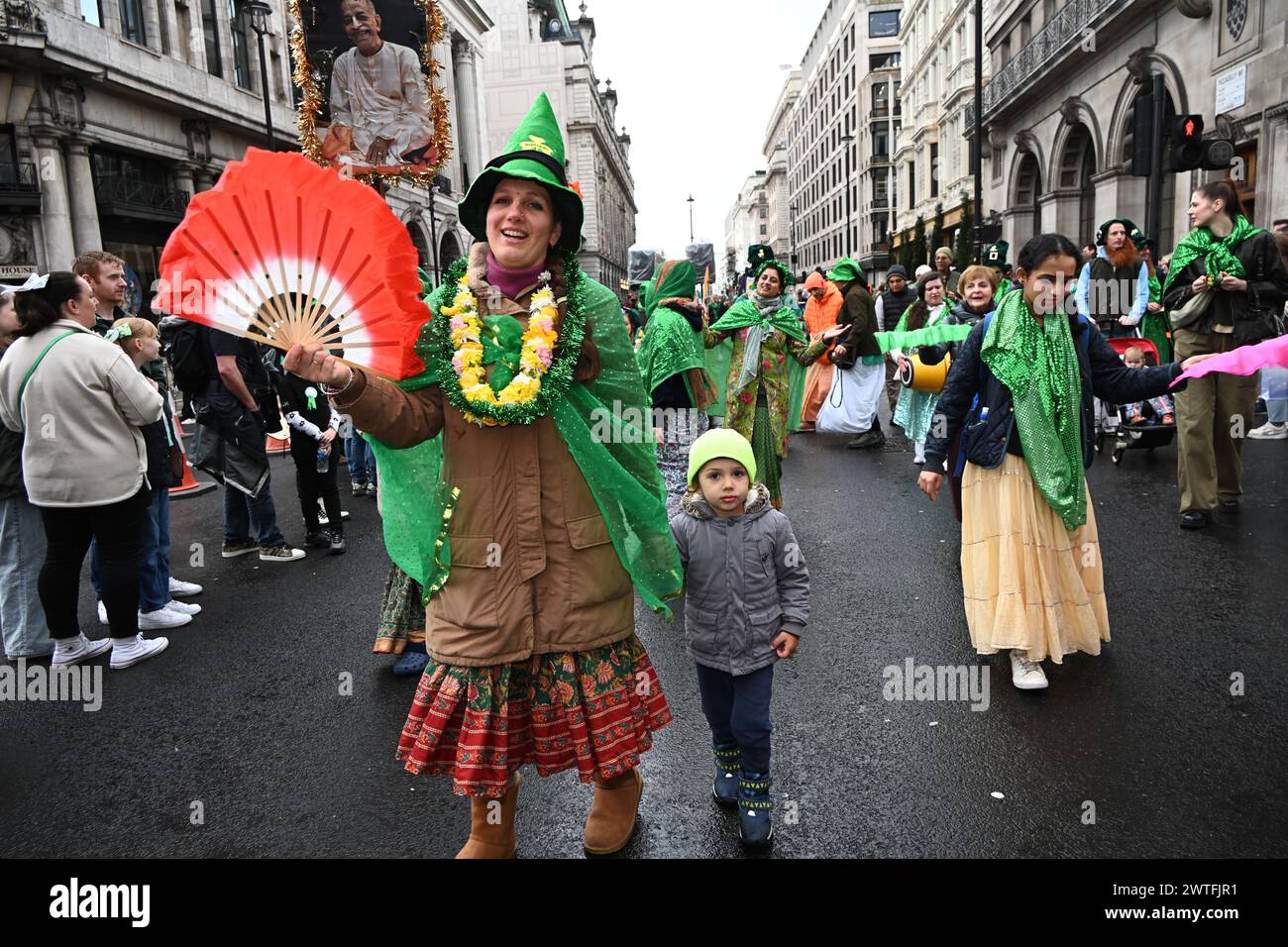 London, UK. 17th Mar, 2024. Thousands attends the London's Saint ...