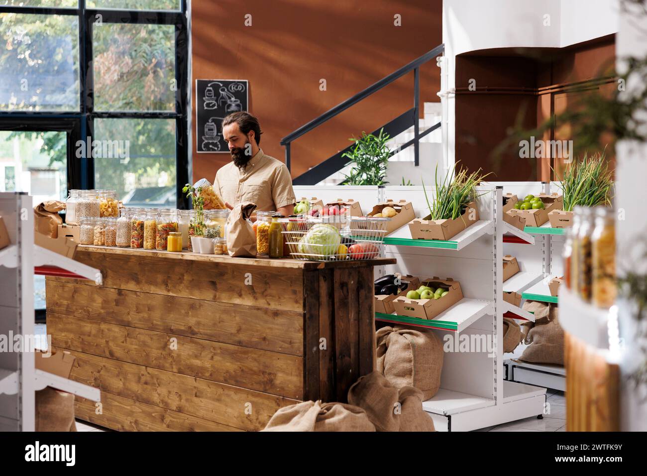 Convenience store food waste hi-res stock photography and images - Alamy
