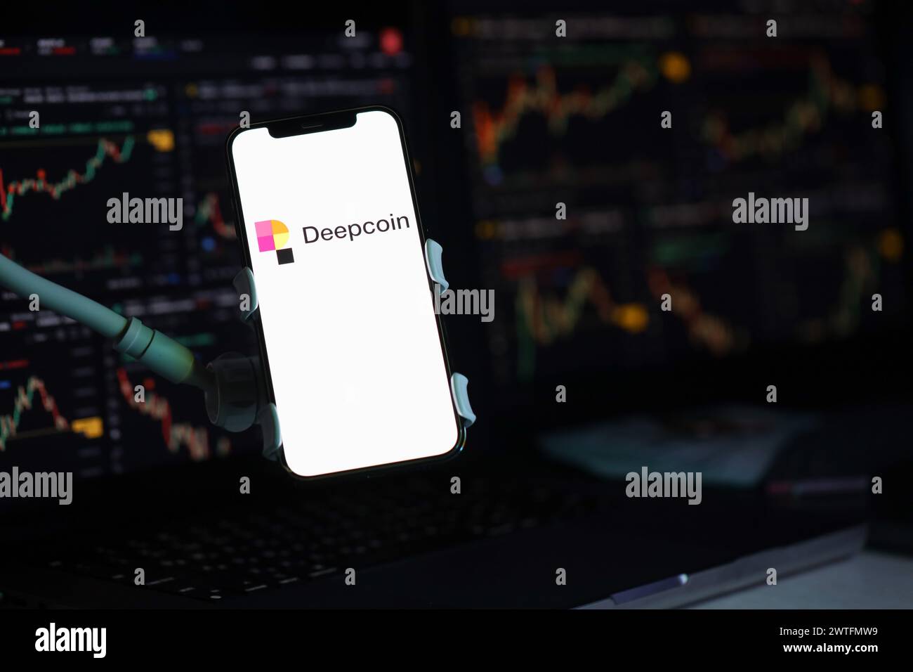Deepcoin logo hi-res stock photography and images - Alamy