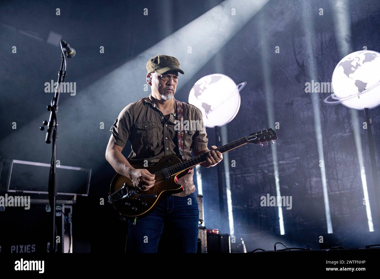 Pixies 2024 hi-res stock photography and images - Alamy