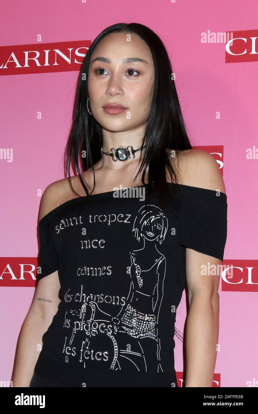 LOS ANGELES - MAR 15: Eva Gutowski at the Clarins New Product Launch at ...