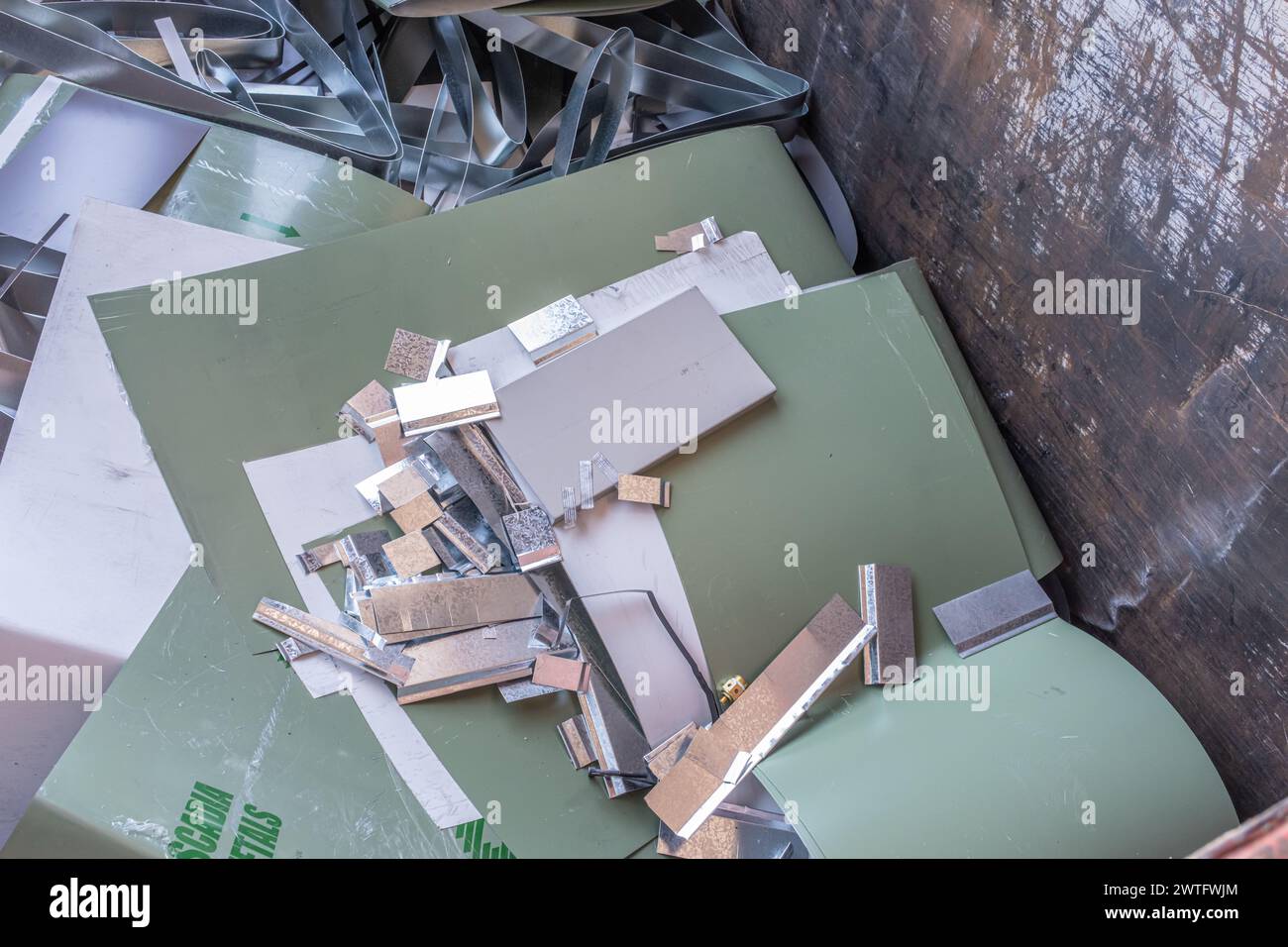 Scrap Metal in Junkyard ready for recycling Stock Photo - Alamy