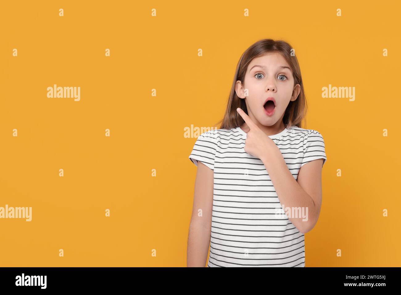 Portrait shocked surprised preteen girl hi-res stock photography and ...